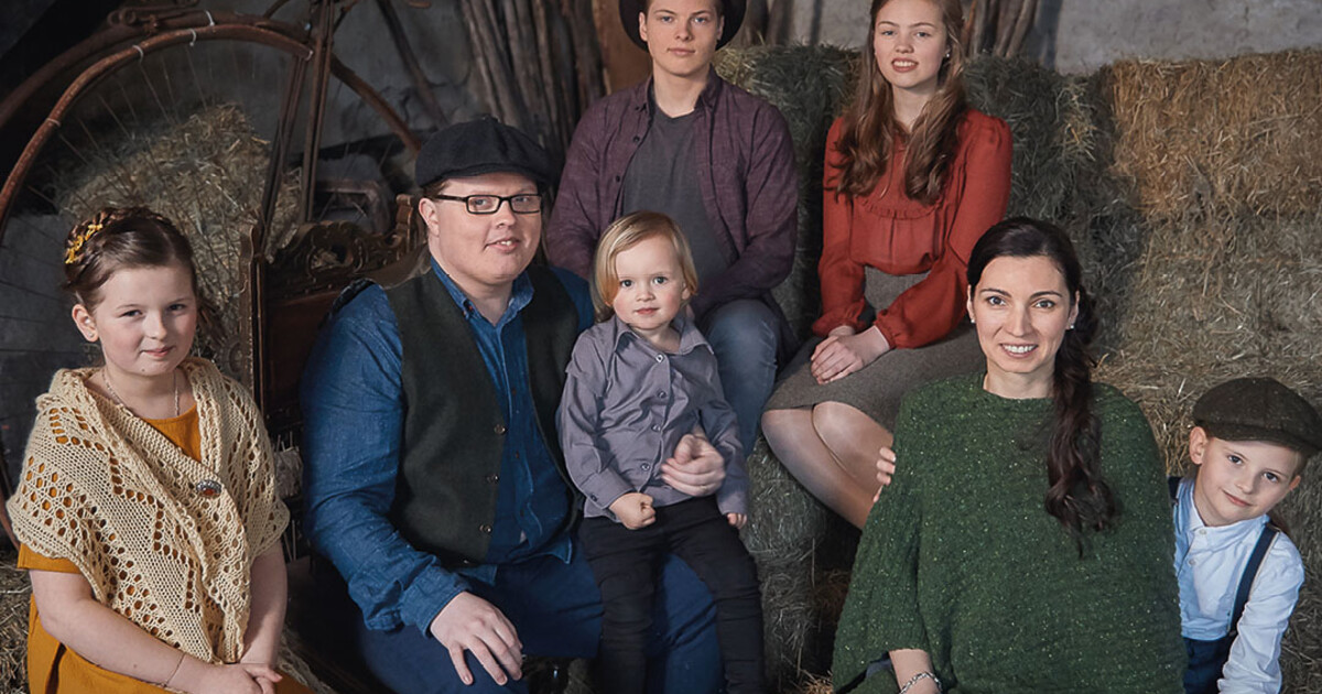 Angelo Kelly & Family | THE HALL